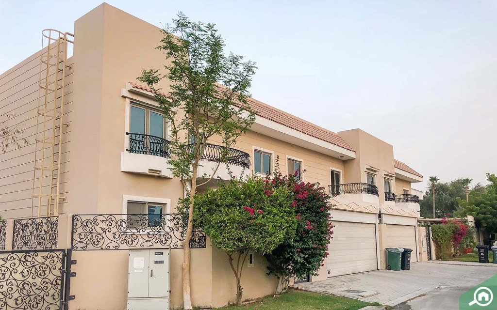Pros & Cons of Living in Villa Compounds in Dubai - MyBayut