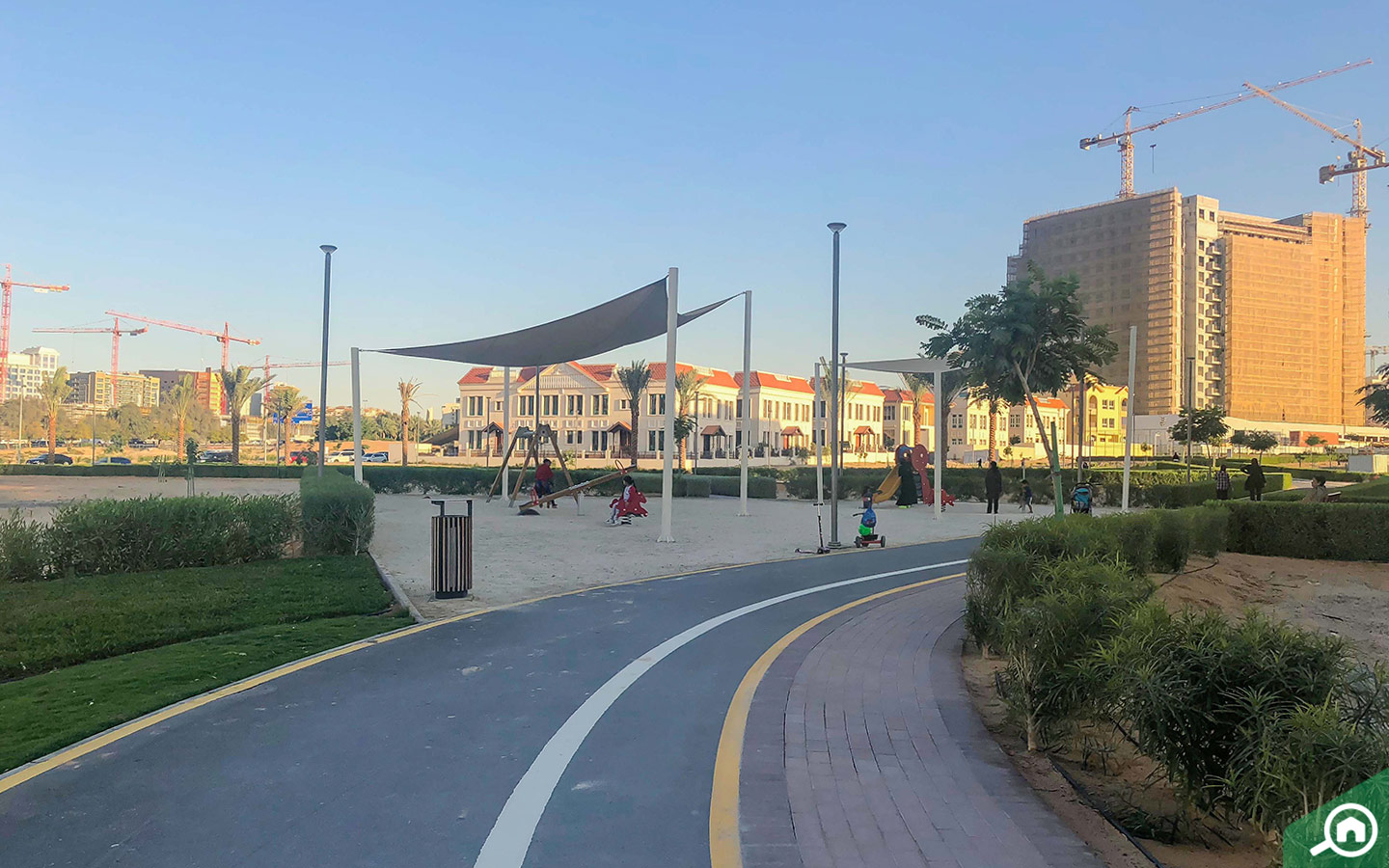 Rent Flats in Liwan: Queue Point, Wavez Residences & More - MyBayut