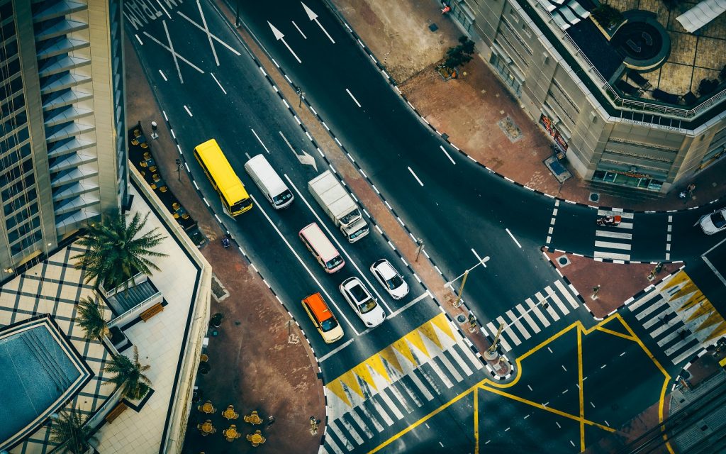 Driving in Dubai: The Dos, The Don'ts, Rules & Safety Tips - MyBayut