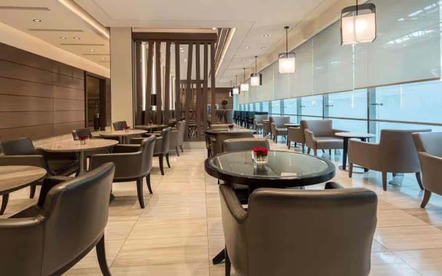 Dubai International Airport Lounges: Emirates, Marhaba & More - MyBayut