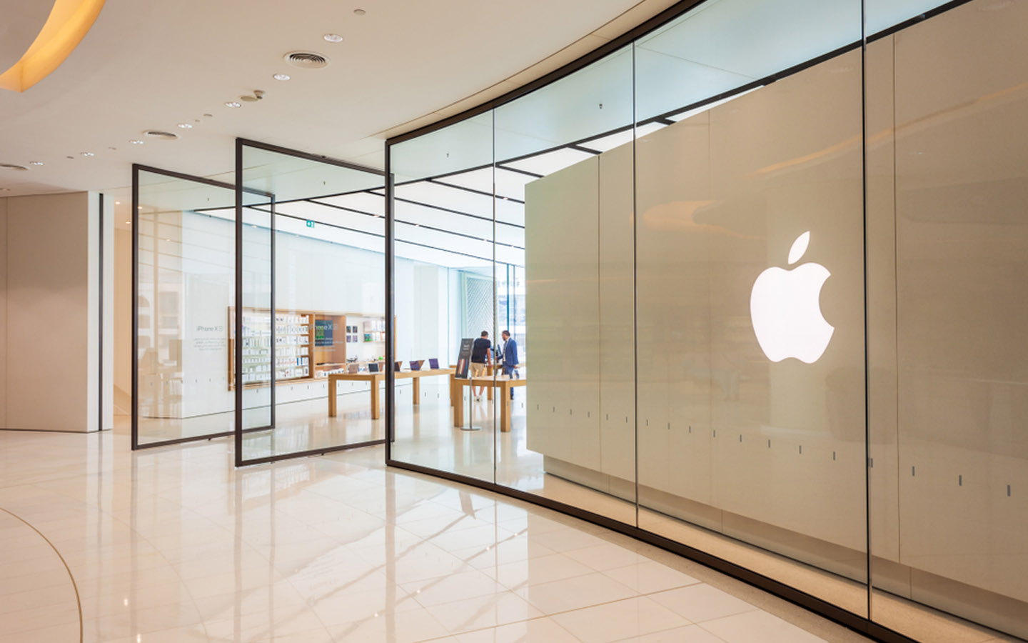 Complete Guide to the Apple Stores in the UAE - MyBayut