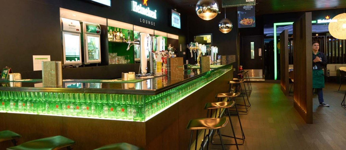 Best Bars in Ajman: Zanzi Bar, Pool Bar & More - MyBayut
