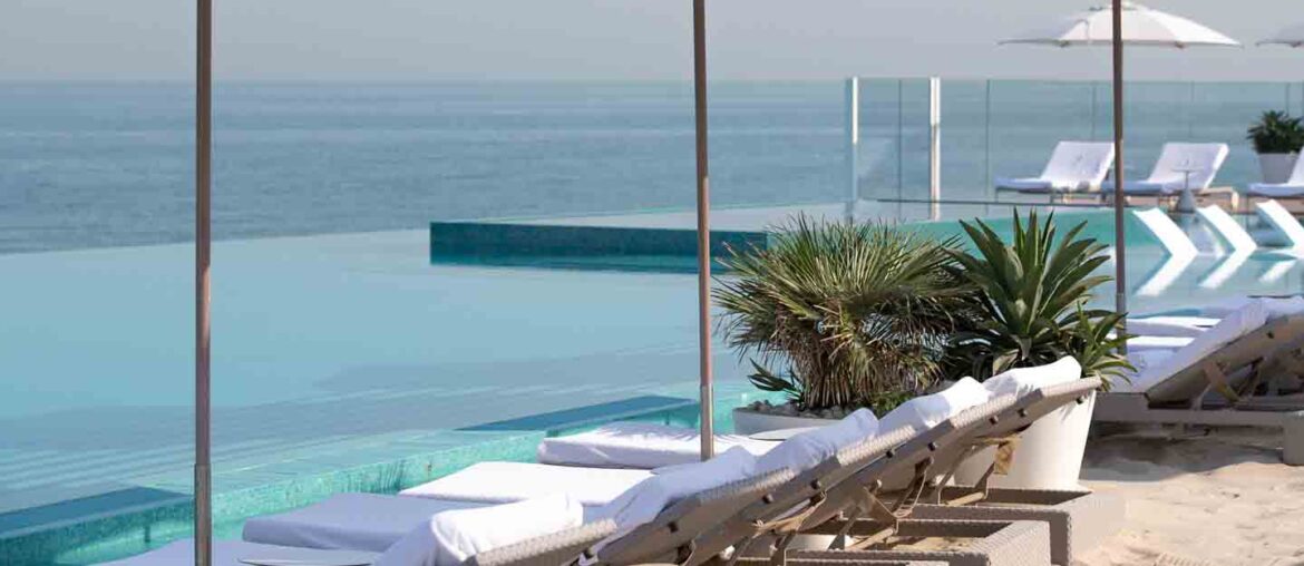 Best Infinity Pools in Dubai: Aura Skypool, The Lagoon & More - MyBayut
