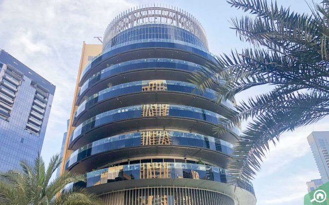 Guide to Dubai Marina Walk: Restaurants, Shops, Location & More - MyBayut