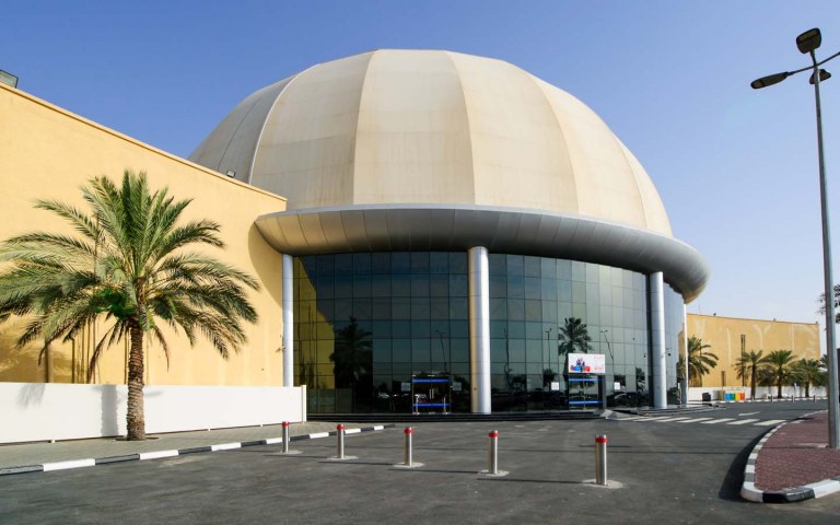 Dubai Outlet Mall Guide: Stores, Restaurants & Amenities - MyBayut