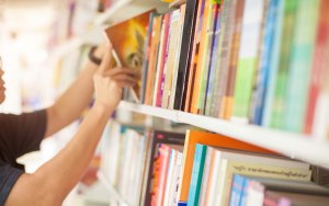 Complete Guide to Sharjah Library: Location,Timings & Rules - MyBayut