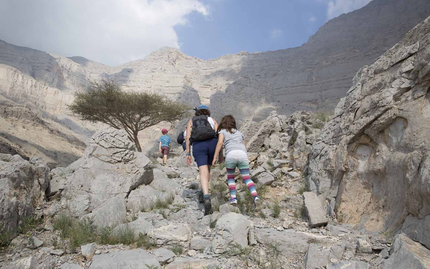 Hajar Mountains in UAE: Wadis, Facts, Geology & More - MyBayut