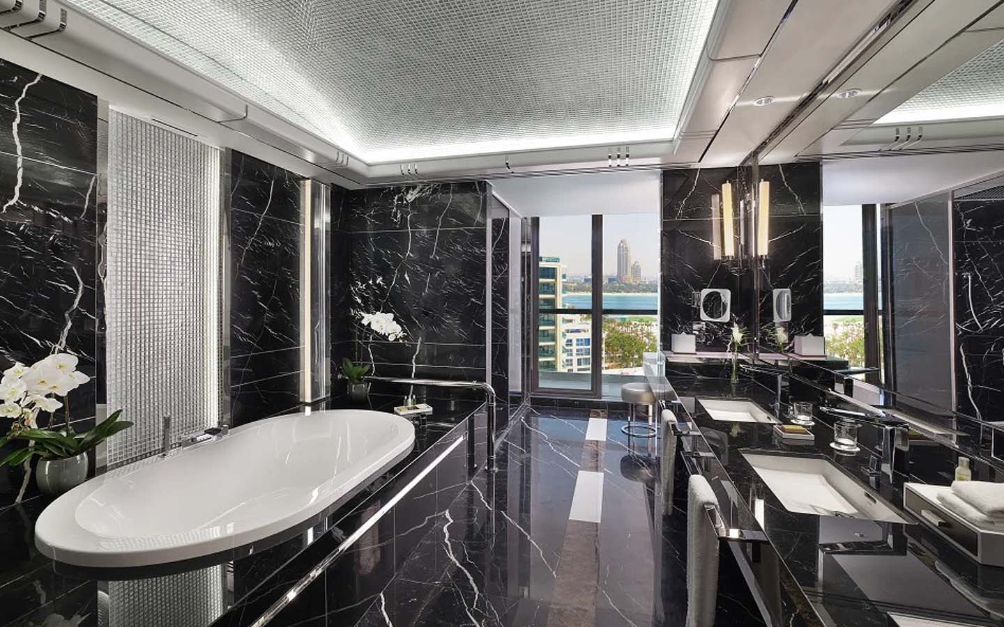 Hotel Guide - Hilton Dubai Palm Jumeirah - MyBayut