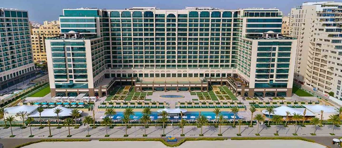 Hotel Guide - Hilton Dubai Palm Jumeirah - MyBayut