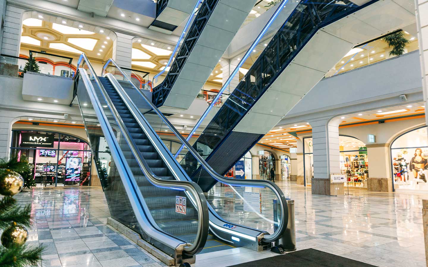ايكاد مول ابوظبي : نبذة – المحلات – المطاعم – المرافق – الموقع ...