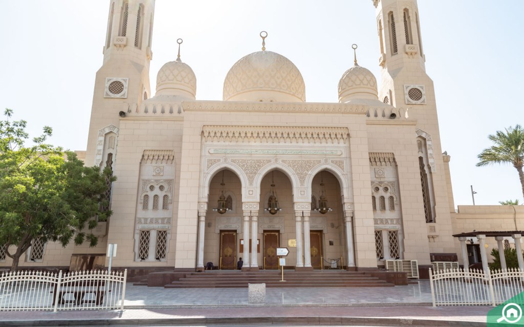 All About Jumeirah Mosque, Dubai: Location, Timings, Guided Tours - MyBayut