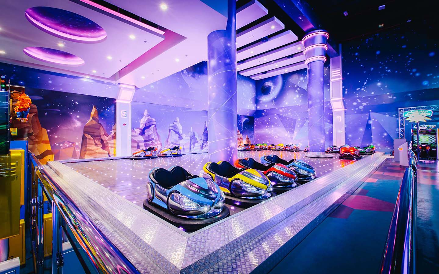 دليل ماجيك بلانيت عجمان: الألعاب، باقات التذاكر، التواصل | ماي بيوت