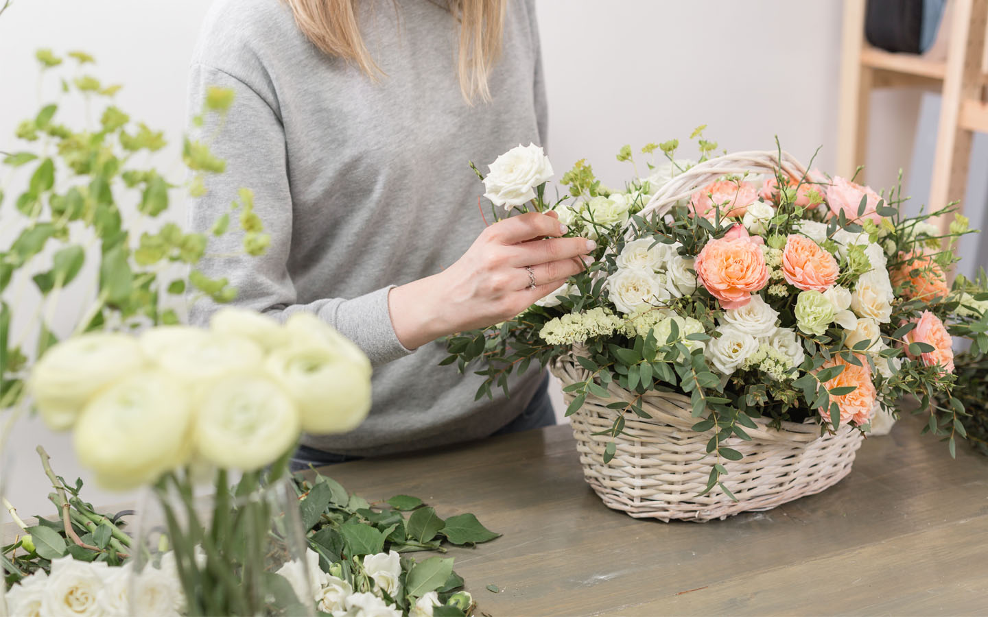 Best Places for Online Flower Delivery in Dubai - MyBayut