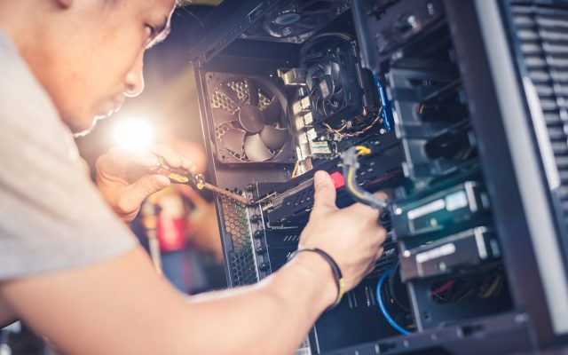 Computer Repair Shops in Dubai: Geeks, PC Care & More - MyBayut