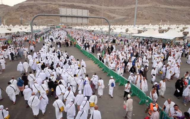 Travelling For Hajj From Dubai: Dates, Tour Packages & More - MyBayut