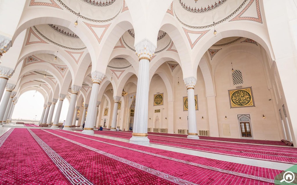 Inside Look at the New Sharjah Mosque: Pictures, Location & More - MyBayut