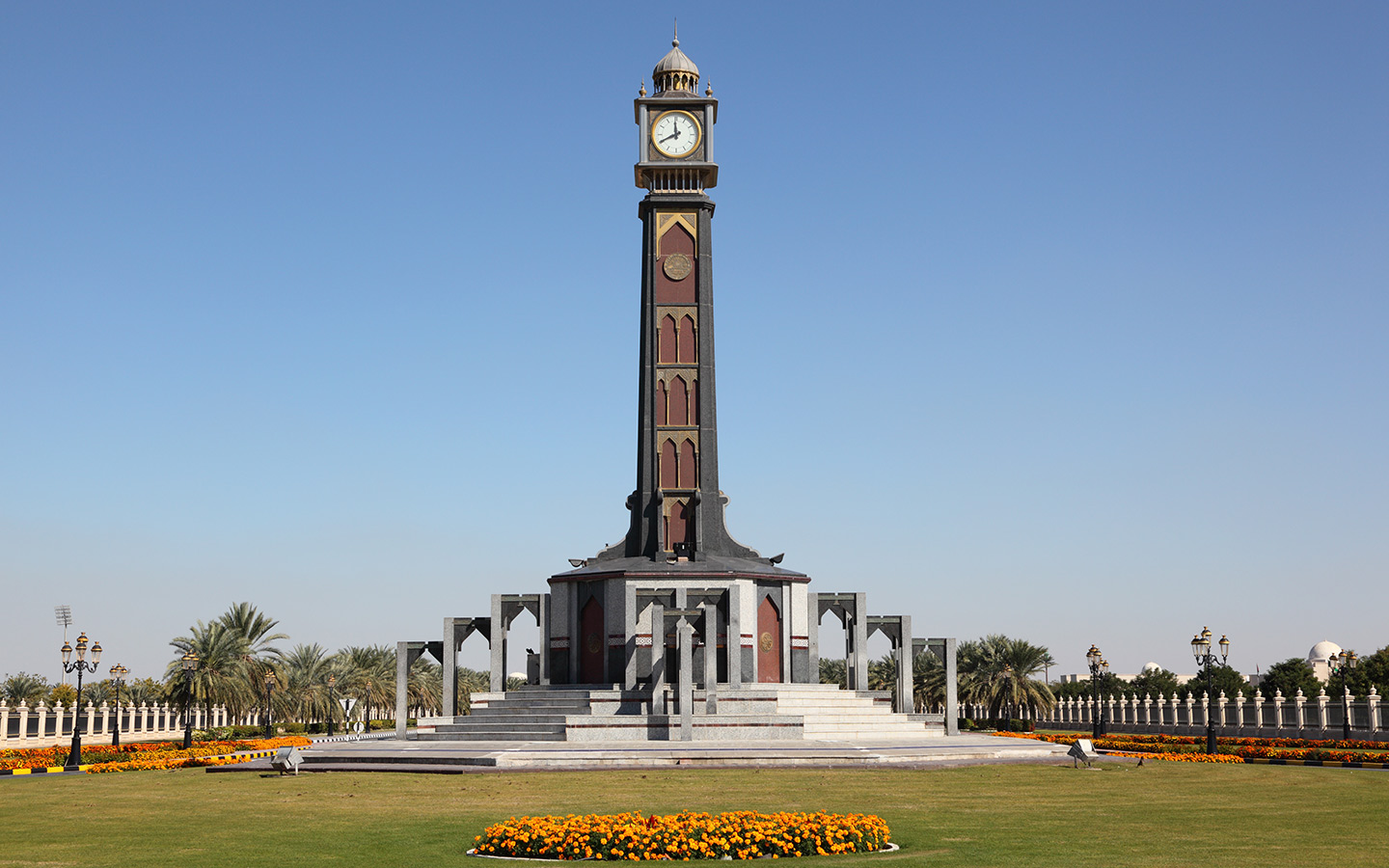 دليل جامعة الشارقة - مميزاتها - كلياتها - مرافقها - موقعها | ماي بيوت