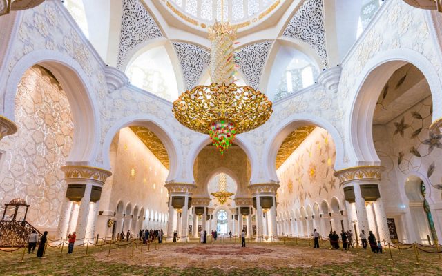 7 Unique Sheikh Zayed Mosque Facts You Should Know - MyBayut