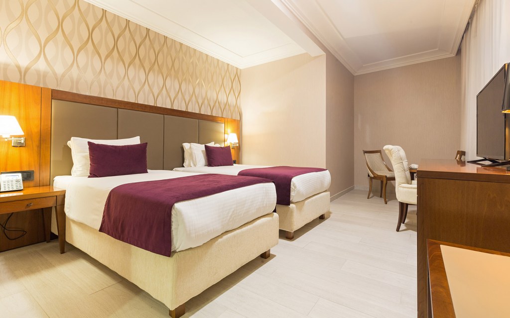 Best Hotels in Bur Dubai: Hilton, Movenpick & More - MyBayut