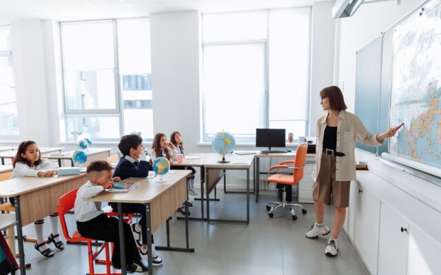 Teaching Jobs in the UAE: Qualifications, Types & More – MyBayut