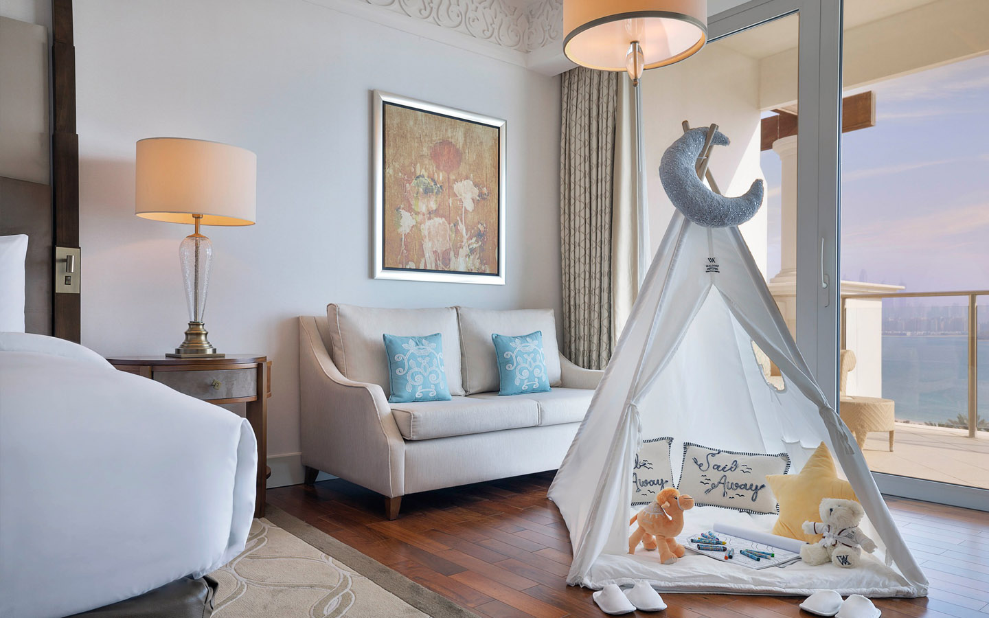 Waldorf Astoria Palm Jumeirah Hotel Guide: Facilities & More - MyBayut