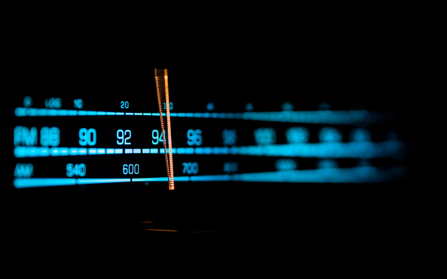 Best Dubai Radio Stations: English, Hindi, Filipino & More - MyBayut