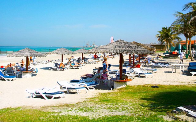 Best Beaches in Sharjah: Coral Beach, Khorfakkan & More -MyBayut