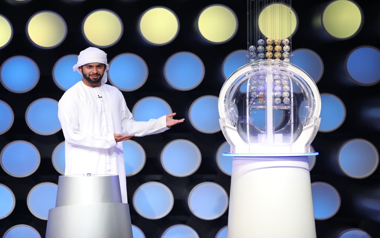 Ultimate Guide to Mahzooz: How to Play, Prizes, Charity & More - MyBayut