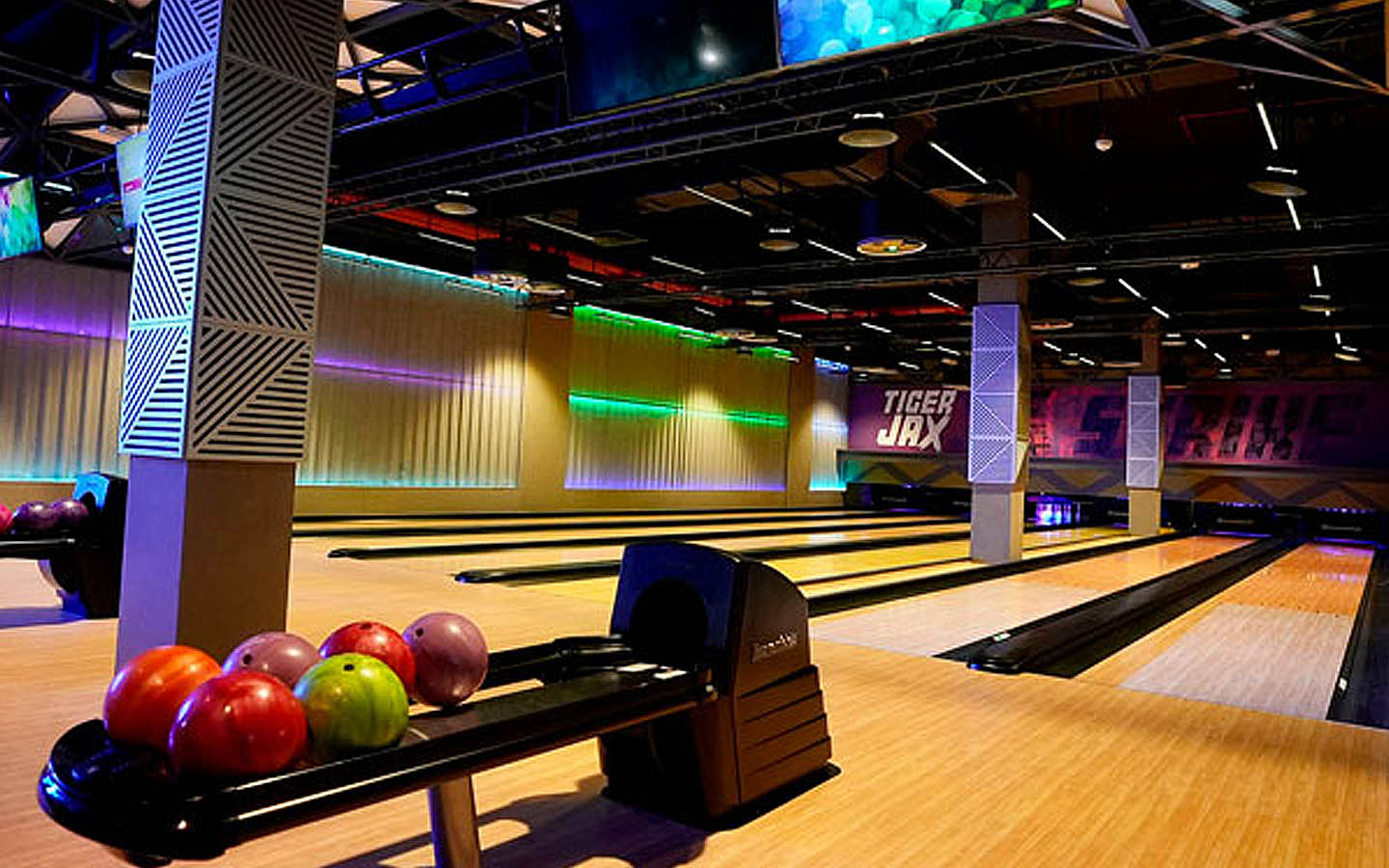 All About Megaplex Grand Hyatt: VOX Cinema, Roli Poli & More - MyBayut