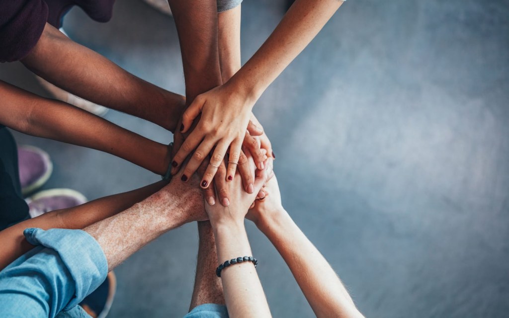 How to Improve Multicultural Awareness: Training & Benefits - MyBayut