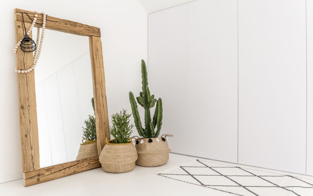 10 Smart Ways of Using Mirrors to Create Space: Type, Placement, Size ...