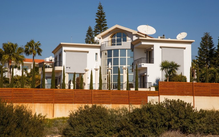 Best Countries to Invest in Real Estate Around the World - MyBayut